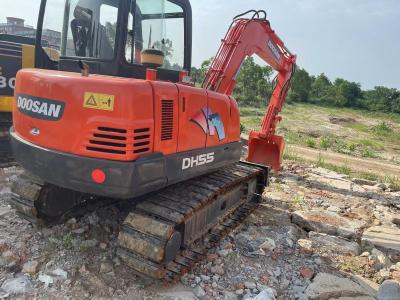 Cina Mini idraulica usata Doosan DH55 Crawler Excavator 5TON Backhoe Modello con grande capacità di secchio in vendita