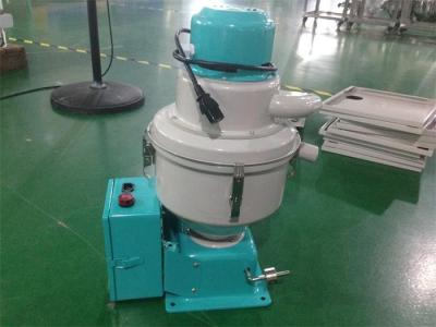 Cina I caricatori automatici a macchina di vuoto dell'espulsore per plastica appallottola il acciaio al carbonio in vendita