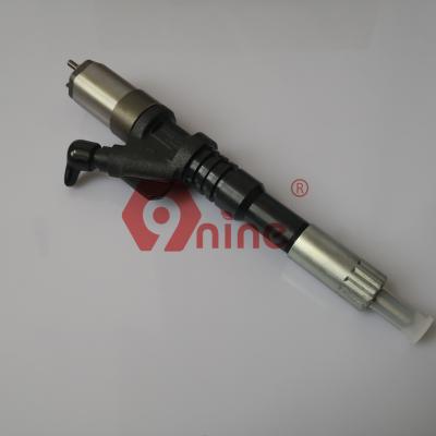 Cina 095000-1211 iniettore diesel di Denso 6156-11-3300 per il motore SAA6D125 in vendita