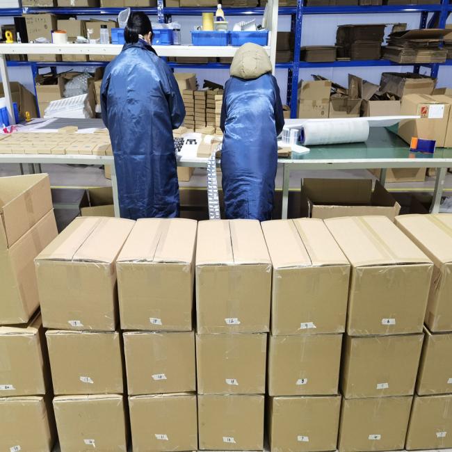 Low 698-960&1710-2170&2300-2700m Low Pim 160dbc RF Triplexer Combiner