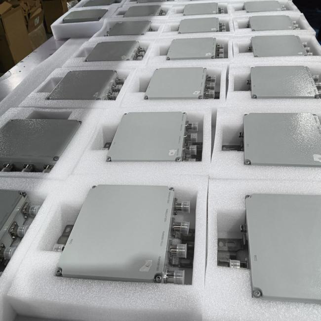 1710-2170MHz 2300-2690MHz RF Triplexer Passive Combiner N Female for in-Building Network