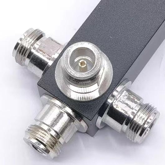 Wholesale VHF UHF 698-3800MHz Power Walkie-Talkie Booster Divider Repeater Splitter 4 Way N Female Type Power Splitter for Base Station