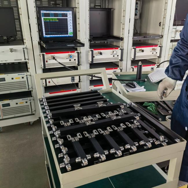 5g Products with DIN Connector 617-4000MHz RF Power Splitter Power Divider 3 Way with DIN Connectors