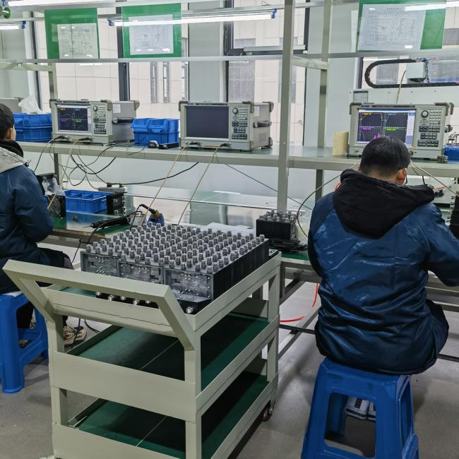 2 in 2 out RF Hybrid Combiner Frequency 698-3800MHz N Female Connector 50W Input Power Ibs Components