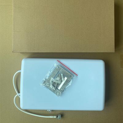 China 4.3-10-F X2 Connector Type MIMO Directional Panel Antenna for Indoor Usage 698-4000MHz for sale