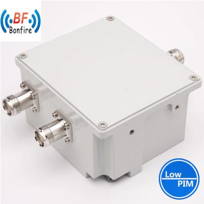 Cina HL-0727-31 62 7701 3301 Tri-band Low Pim Combiner RF Triplexer per progetti Ibs/Das in vendita