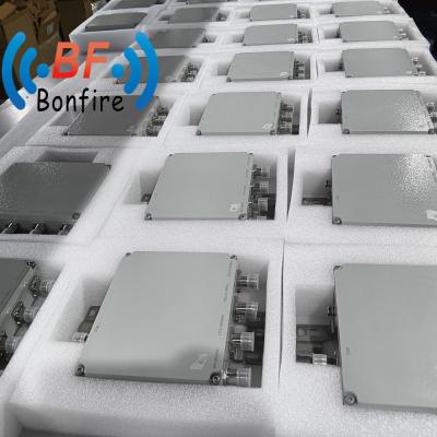 Cina 4.3-10f Interfaccia DIN-F RF Quadplexer Multiplexer per 698-960/1710-1880/1920-2170/2600-3800MHz in vendita