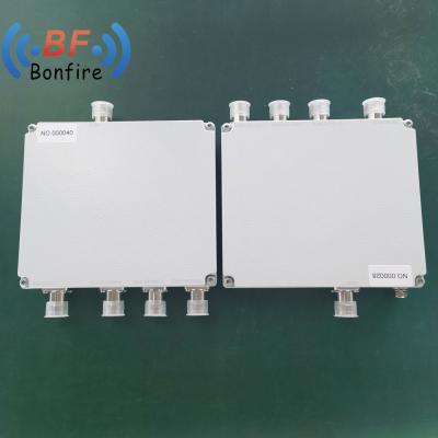 Китай IP67 Квадплексер 698-960/1710-2170/2300-2700/3300-3800 МГц с 4,3-10 женским разъемом продается
