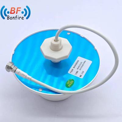 China VSWR 1.5 Patch Panel Antenna for Mobile Signal Booster Wideband 3300-4000MHz LTE N Type for sale