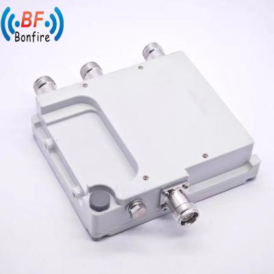 Cina 1710-2170MHz 2300-2690MHz VHF UHF Band RF Duplexer Diplexer con SMB Interfaccia femminile in vendita