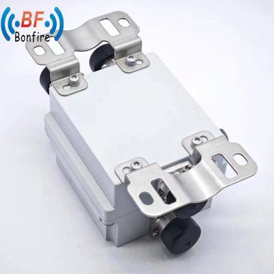 Cina 1710-2170MHz 2300-2690MHz Duplexer RF a doppia banda Duplexer con SMB femminile in vendita