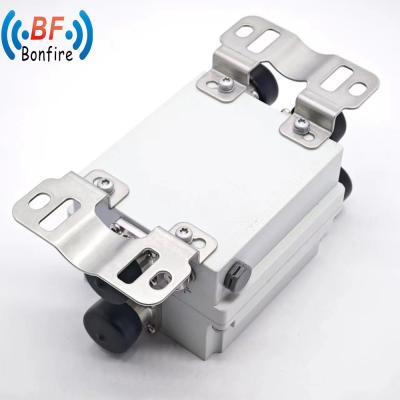 Cina 1710-1880/1920-2170/2300-2700MHz RF Low Pim Quadplexer Combinatore grigio a quattro bande -155dbc in vendita