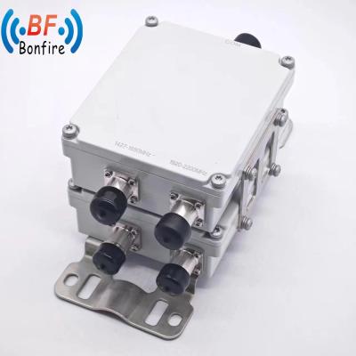 Cina Triplexer 2300-2700MHz RF Triple-Band Combiner SMB Interfaccia femminile 4.3-10 F / DIN-F / DIN F in vendita