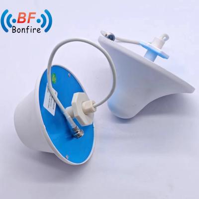 China Antenna exterior para reforço de sinal de telefone celular Repetidor de ganho alto 1710-2700 3300-4000MHz à venda