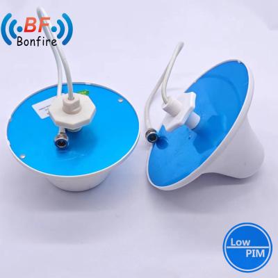 China 698-4000MHz 11dBi MIMO de montaje en pared Antena direccional de techo con diseño direccional en venta