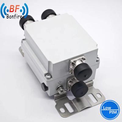 Cina 1710-2170MHz 2300-2690MHz VHF Cavity Duplexer Dual-Band Combiner per filtraggio del segnale in vendita