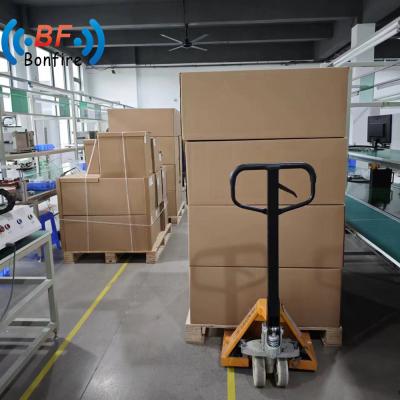 China Indoor 698-4000MHz RF Antenna Dome Internal Antenna GSM UMTS LTE Small Omni Ceiling Mount Antenna for sale