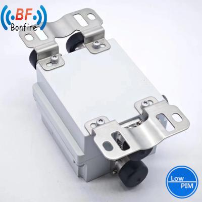 Cina Combinatore a doppia banda RF Low Pim Duplexer grigio/rosso/nero personalizzato in vendita