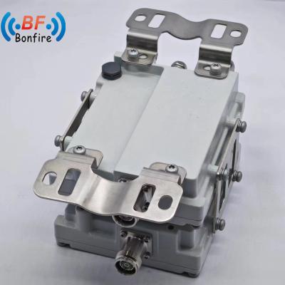 Cina 4.3-10 connettore femminile 5g RF Quad Combiner 1710-1880 1920-2170 2300-2400 2500-2700MHz in vendita