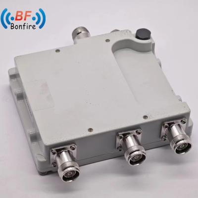 Cina Combinatore triplexer tri-banda N 4.3-10 DIN Connector per la consegna complessiva del progetto Ibs/Das in vendita