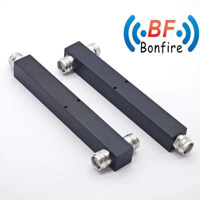 China Power Divider 5000-6000MHz N-F IP67 RF Wideband 2 Way Power Splitter for Das Ibs Bts for sale