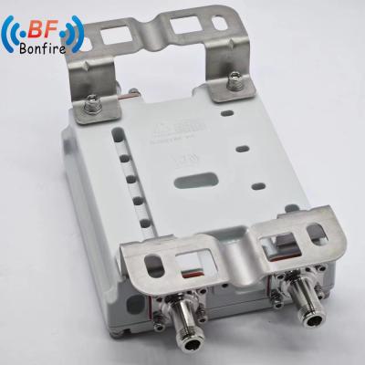 Cina Combinatore passivo RF Triple Band Triplexer per GSM Dcs WCDMA DIN-Diplexer RF femminile in vendita