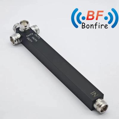 China Multi-Band Support 698-4200MHz 4 Way Reactive Power Splitter IP65 with GFQ-0740-X7701 for sale