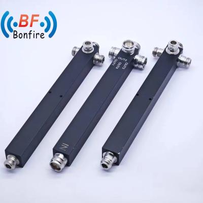 China Multi-Band Support 698-4200MHz 4 Way Reactive Power Splitter IP65 with GFQ-0740-X7701 for sale