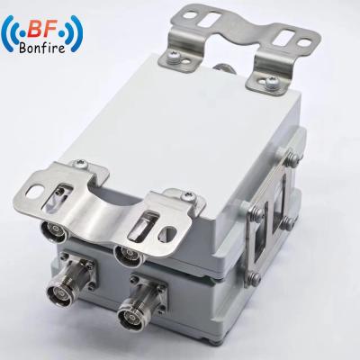 Cina 200W RF Triplexer 698-960 1710-2170 1920-2710 2300-2400 2500-2700MHz Diplexer combinato UHF in vendita