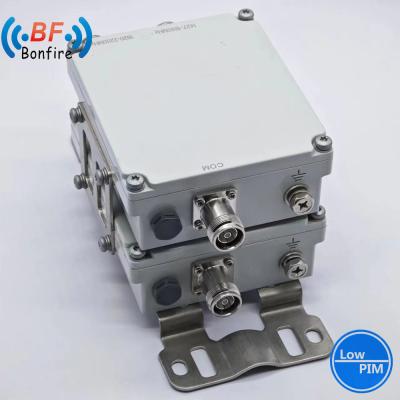 Cina 4.3-10f DIN-F Triplexer RF Combiner 200W 2300-2400 2500-2700MHz con N connettore femminile in vendita