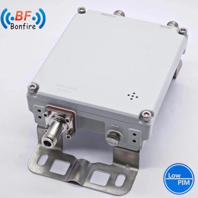 中国 2300-2400 2500-2700MHz RF コンビナー -155dbc 300W トリプレクサー RF ディプレクサー 販売のため