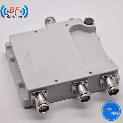 Cina 2300-2400 2500-2700MHz Low Pim -150dbc Triplexer RF Diplexer RF Twin Diplexer RF Dual Band Combiner con connettore 4.3-10-F in vendita