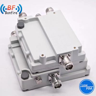 China Black Combiner RF VHF 140-174 MHz DAB 210-260 MHz Triplexer RF Diplexer SMA Connector for sale