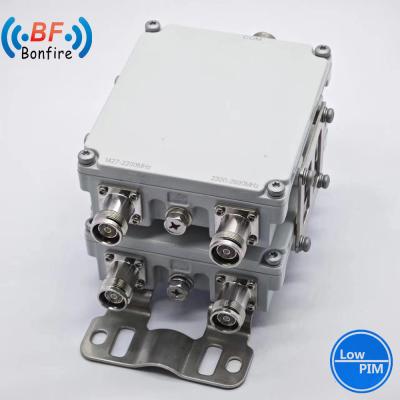 Cina 2500-2700MHz Triplexer RF Triplexer Low Pim Quadplexer Combiner per le telecomunicazioni in vendita