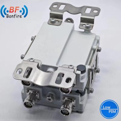 Cina Combinatore RF Triplexer Diplexer 1710-1880 1920-2170 2300-2400 2500-2700MHz Singolo 4.3-10f -160 Dbc IP67 in vendita