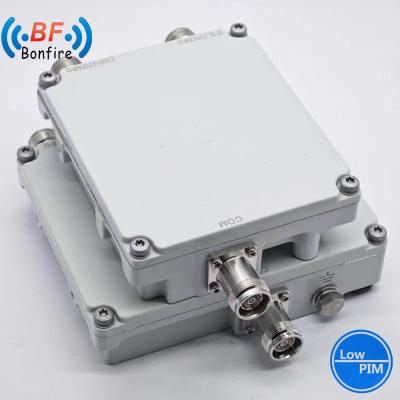 China Gepersonaliseerde Low Pim -155dbc Triplexer RF Diplexer voor 2300-2400 2500-2700MHz Te koop