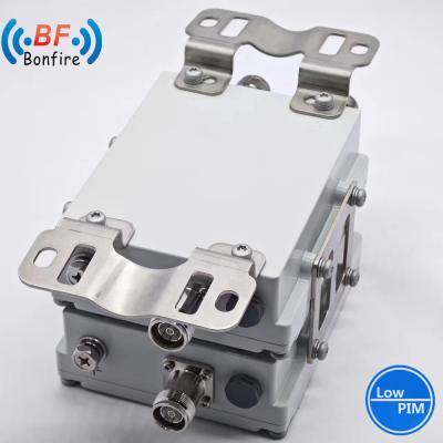 Cina Combinatore RF rosso 2300-2400 2500-2700MHz Triplexer RF Diplexer 4310f -161dbc per Das Ibs in vendita
