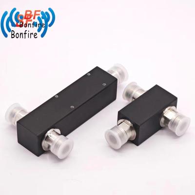 中国 下のデータ表 N-F/4.3-10-F/DIN-Fを縫う 公共安全システム IP60のパワーディバイダー 販売のため