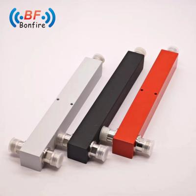 Cina 100W 2 Way Power Splitter N-F/4.3-10-F/DIN-F 617-4000MHz IP60 per la distribuzione del segnale in vendita