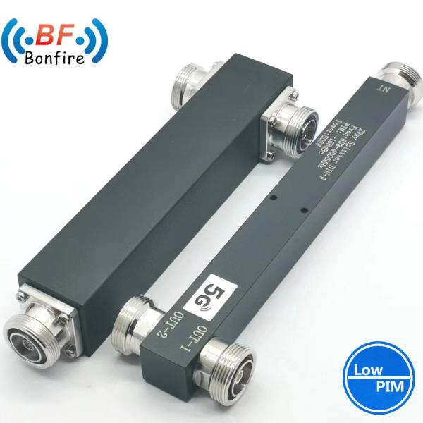 Quality Directly 350-3800MHz RF 10W 4 Way Microstrip Signal Power Splitter Grey/Red for sale