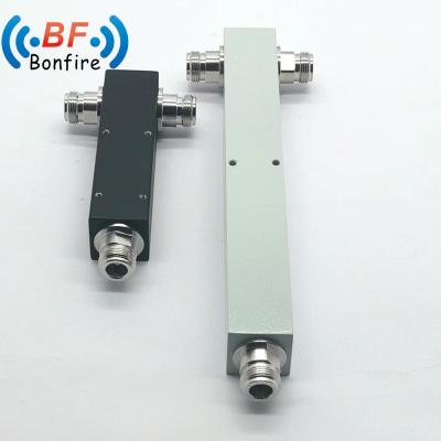 China 10W RF Power Divider/Power Splitter met SMA vrouwelijke connector en breed frequentiebereik Te koop