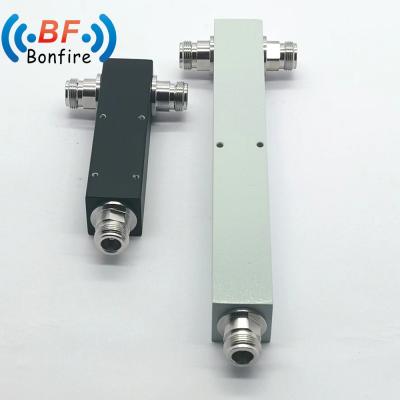 China 10W RF Power Divider/Power Splitter met SMA vrouwelijke connector en breed frequentiebereik Te koop