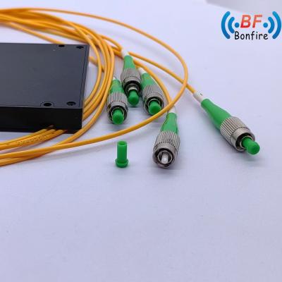Cina 1*4 PLC splitter a modalità singola 0.500kg con confezione Dimensione 25.00cm * 20.00cm * 10.00cm in vendita