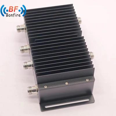 中国 グレー 4X4 ハイブリッド カップラー クロスバンド カップラー ハイブリッド コンバイナー 617-3800MHz -160dbc 4310f 販売のため