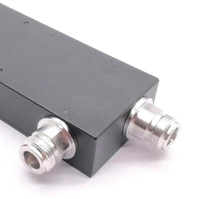 China 555-6000MHz 13/15/20dB 30dB acoplador RF direcional acoplador de cavidade Pim baixo para 0,200kg à venda