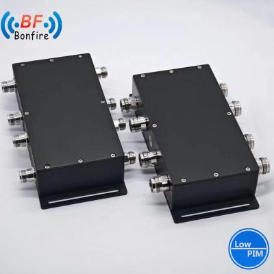 中国 DQ-XXXXX 617-3800MHz 低ピム -155dbc 4 in 4 外出 RFハイブリッドコムバイナー 5g Ibs Das のカップラー 販売のため