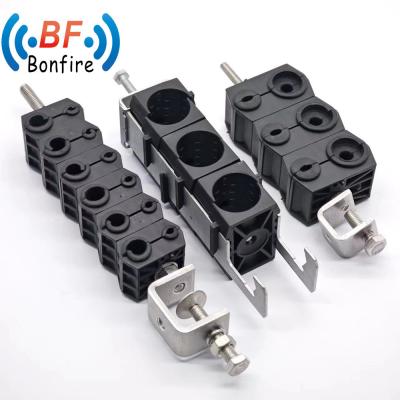 China Plastic Triple Stacks Fiber Feeder Clamps Cable Clamp for OEM/ODM Production Needs for sale