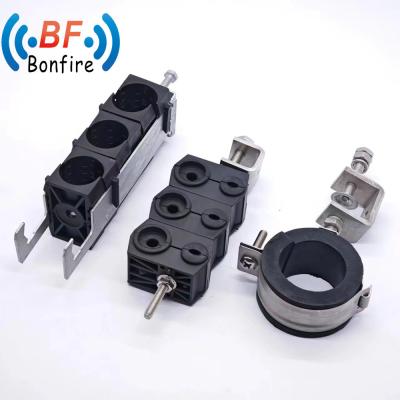 Cina 6 Way Flexline Fiber Optic Dual Feeder Clamp per cavi da 4,0-7,0 mm Ordine di prova accettato in vendita