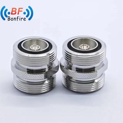 Cina RF DIN Male Right Angle Connector per 1/2 Cavo Coassiale piena conformità RoHS LJQ-XXXXX in vendita