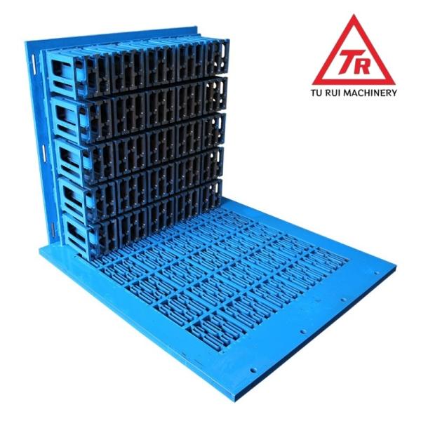 Quality Easy Installation Interlocking Paver Block Mould Energy Efficiency For Commercial Buildings for sale